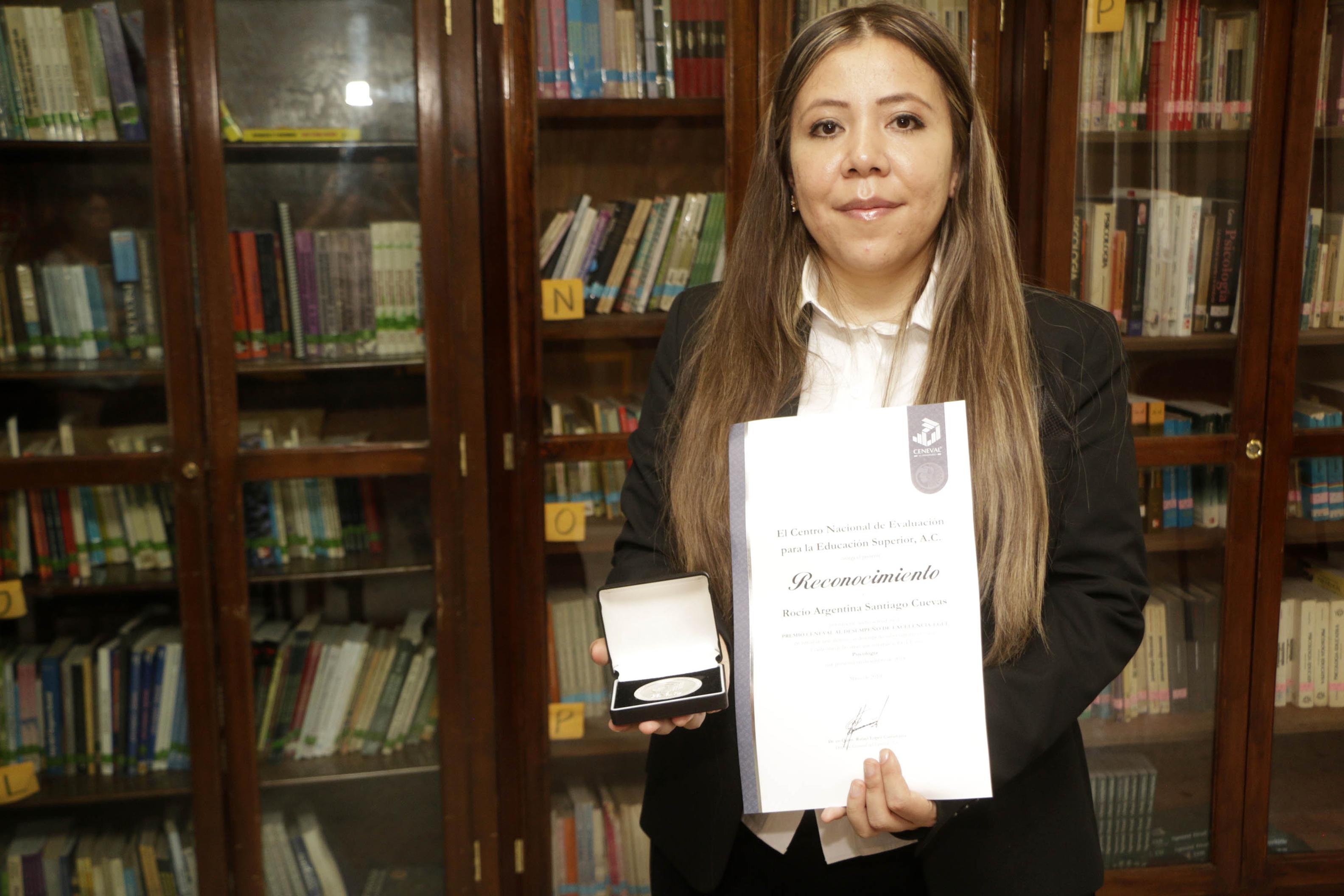 Rocío Santiago Cuevas: Premio Ceneval 2019